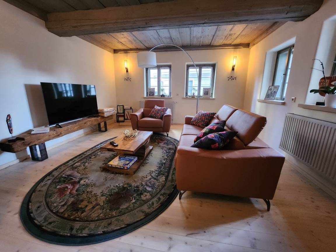 160 M² Ferienhaus ∙ 3 Schlafzimmer ∙ 6 Gäste - Gera