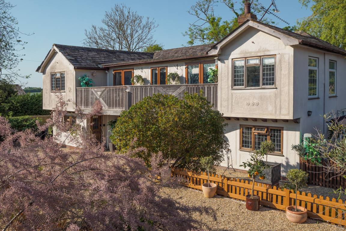 200 M² House ∙ 1 Bedroom ∙ 1 Guest - London Stansted Airport (STN)