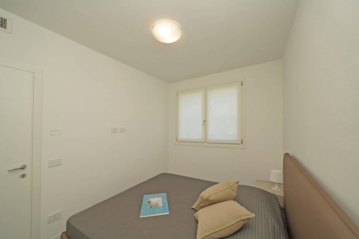 Villa ∙ 3 Bedrooms ∙ 8 Guests - Sirmione