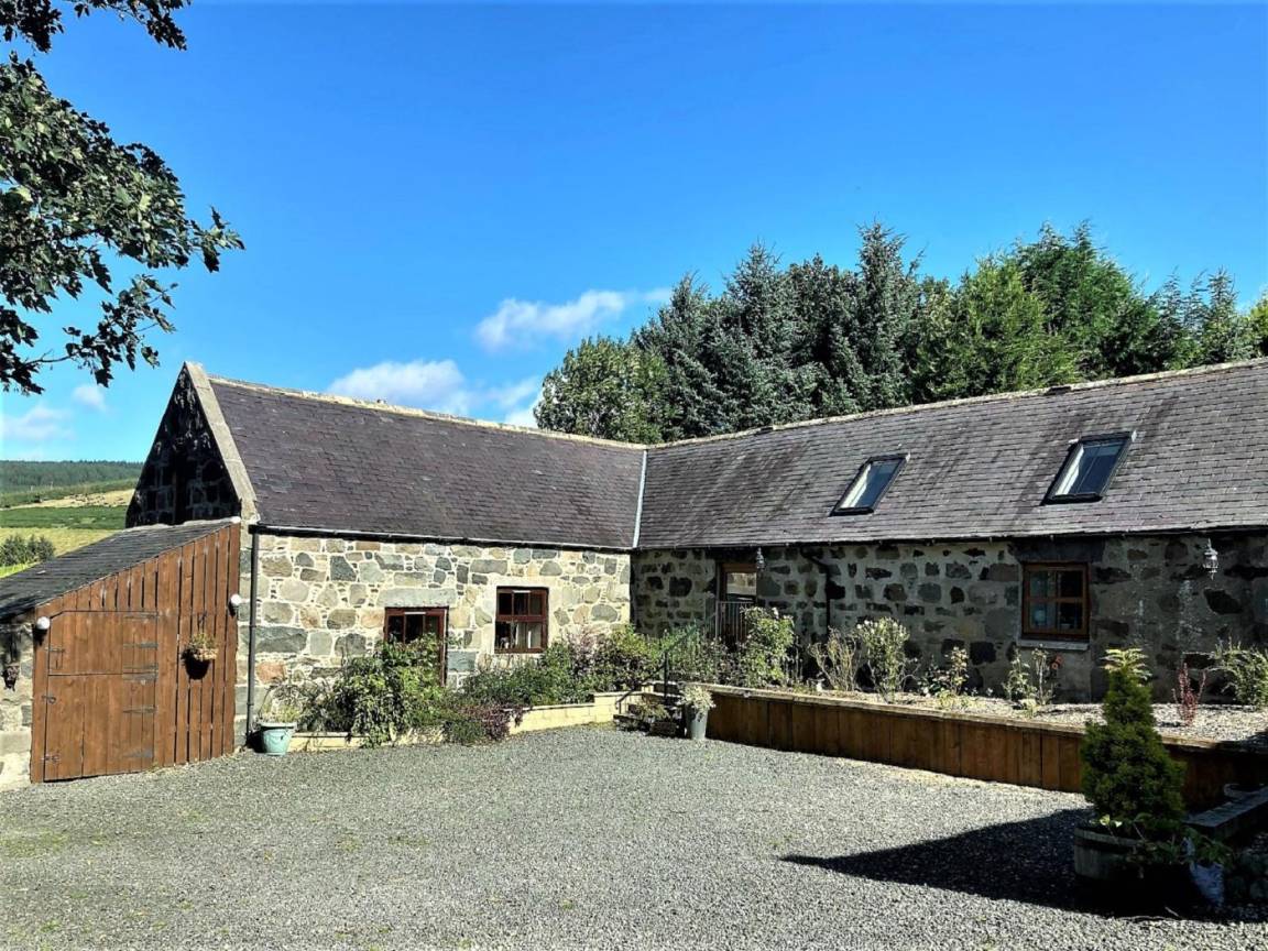 Cottage ∙ 2 Bedrooms ∙ 4 Guests - Moray