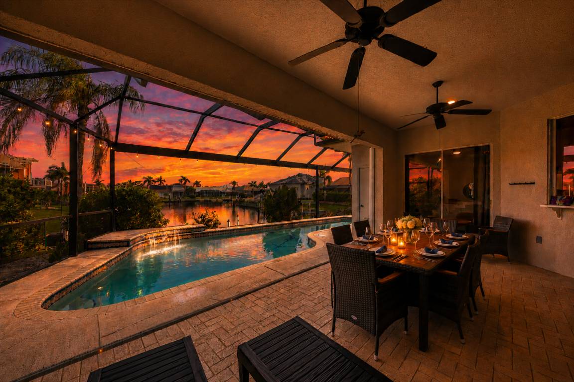209 M² Ferienhaus ∙ 3 Schlafzimmer ∙ 11 Gäste - Port Charlotte, FL