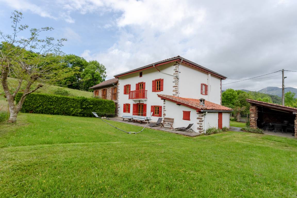 300 M² Casa ∙ 6 Habitaciones ∙ 12 Huéspedes - Saint-Étienne-de-Baïgorry