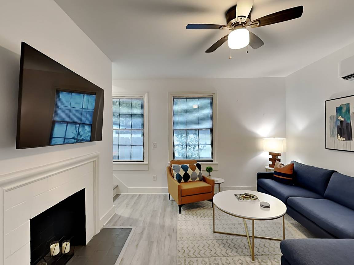 157 M² House ∙ 4 Bedrooms ∙ 8 Guests - Savannah, GA