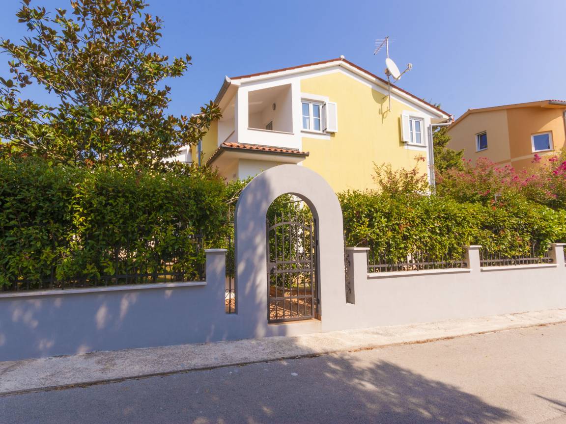 320 M² Accommodation ∙ 5 Bedrooms ∙ 11 Guests - Medulin