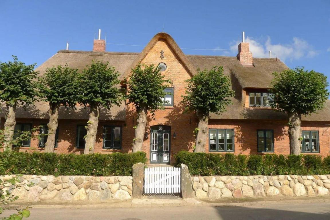 180 M² Maison De Vacances ∙ 4 Chambres ∙ 8 Personnes - Amrum