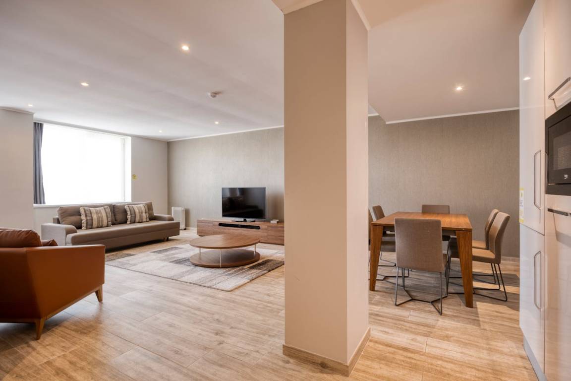 110 M² Appartement ∙ 2 Chambres ∙ 6 Personnes - Anderlecht