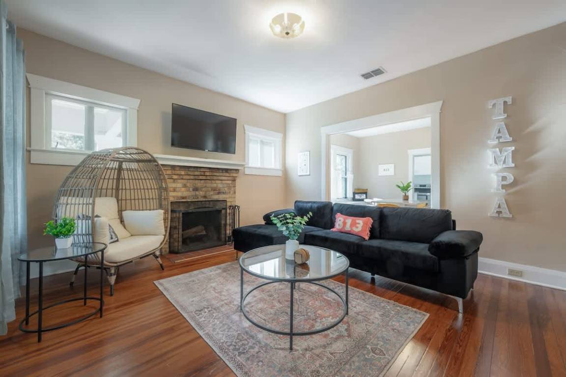 125 M² Talo ∙ 3 Makuuhuonetta ∙ 7 Vierasta - Tampa, FL