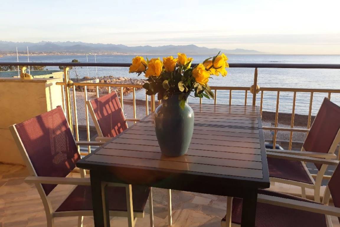 65 M² Condo ∙ 1 Bedroom ∙ 4 Guests - Antibes