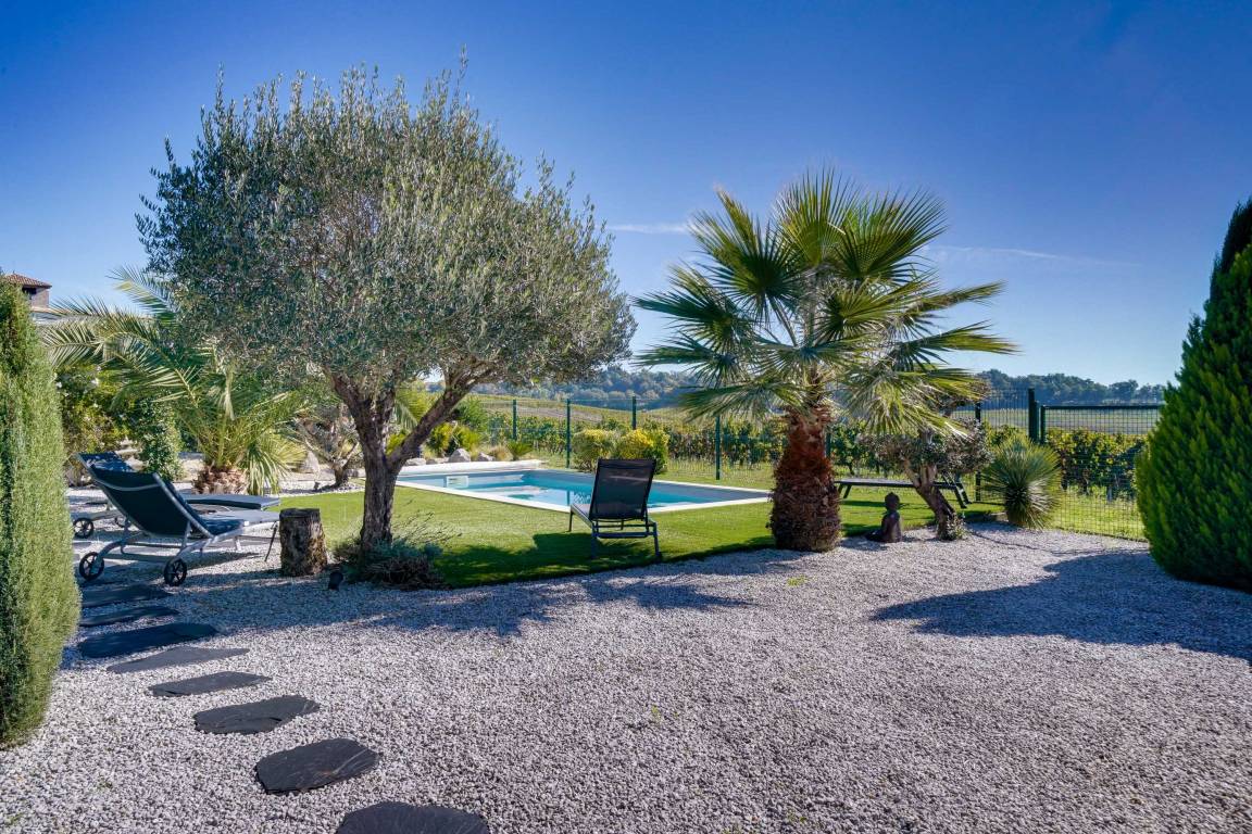 150 M² Maison De Vacances ∙ 3 Chambres ∙ 6 Personnes - Vérac
