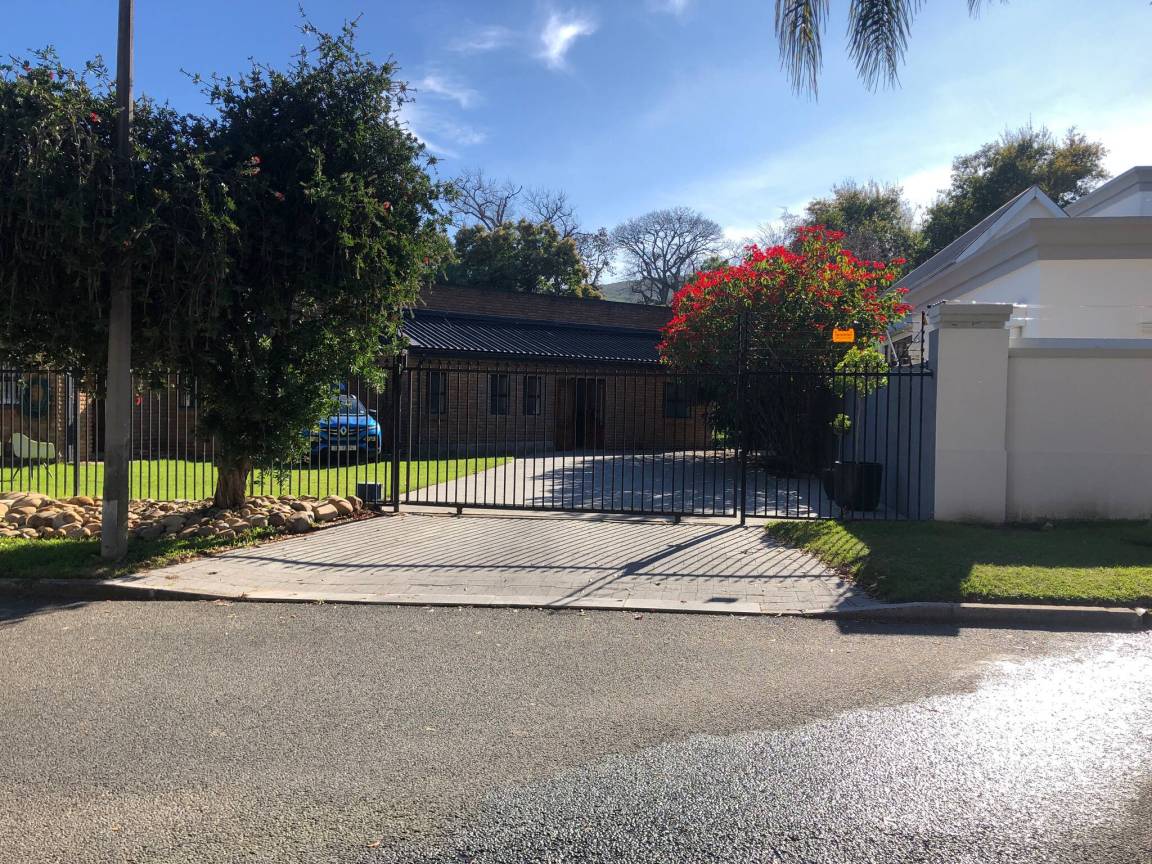 120 M² Apartment ∙ 2 Bedrooms ∙ 4 Guests - Stellenbosch