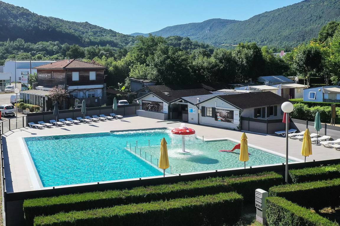 26 M² Caravan ∙ 2 Bedrooms ∙ 4 Guests - Ariege