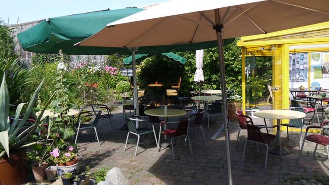 57 M² Hotel ∙ 2 Bedrooms ∙ 4 Guests - Wolgast