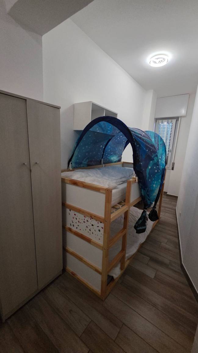 77 M² Appartement ∙ 3 Chambres ∙ 5 Personnes - Arona, Italy