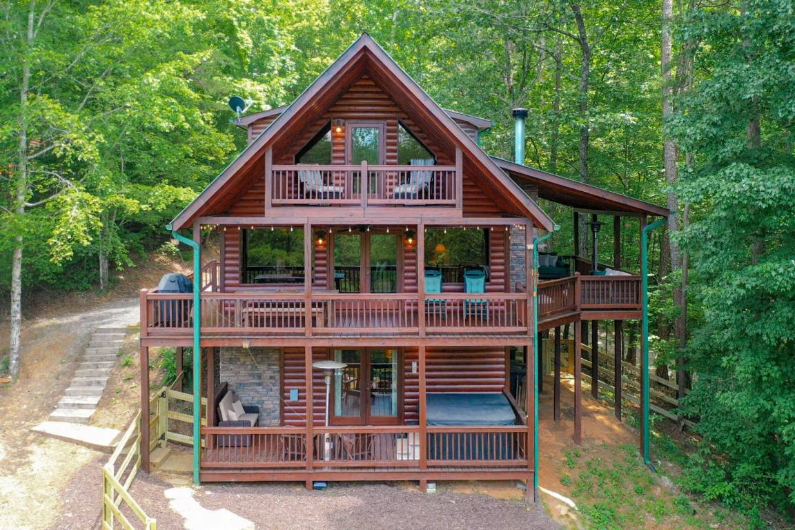 250 M² Cabin ∙ 3 Bedrooms ∙ 8 Guests - Blue Ridge, GA