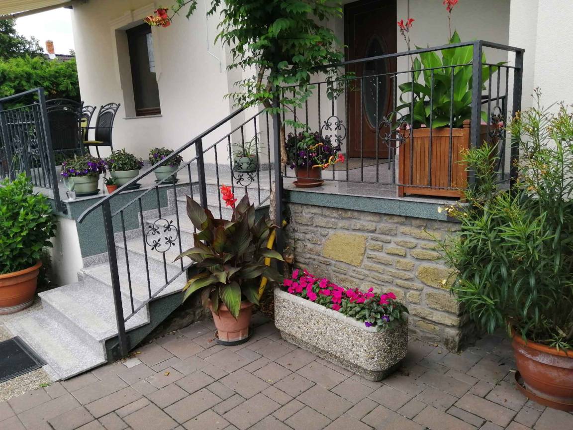100 M² Apartment ∙ 2 Bedrooms ∙ 4 Guests - Tihany