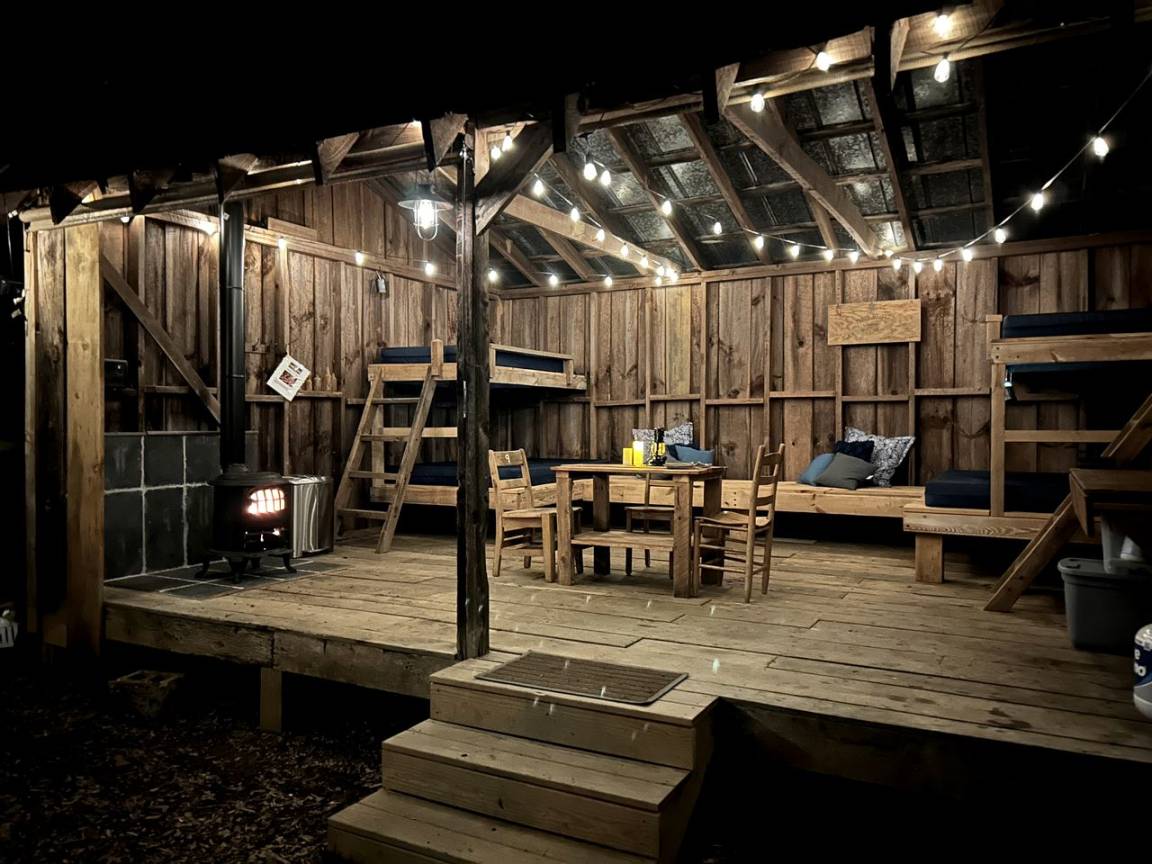 House ∙ 1 Bedroom ∙ 7 Guests - Saluda, NC