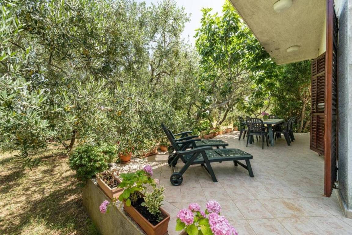 93 M² House ∙ 3 Bedrooms ∙ 6 Guests - Dugi otok