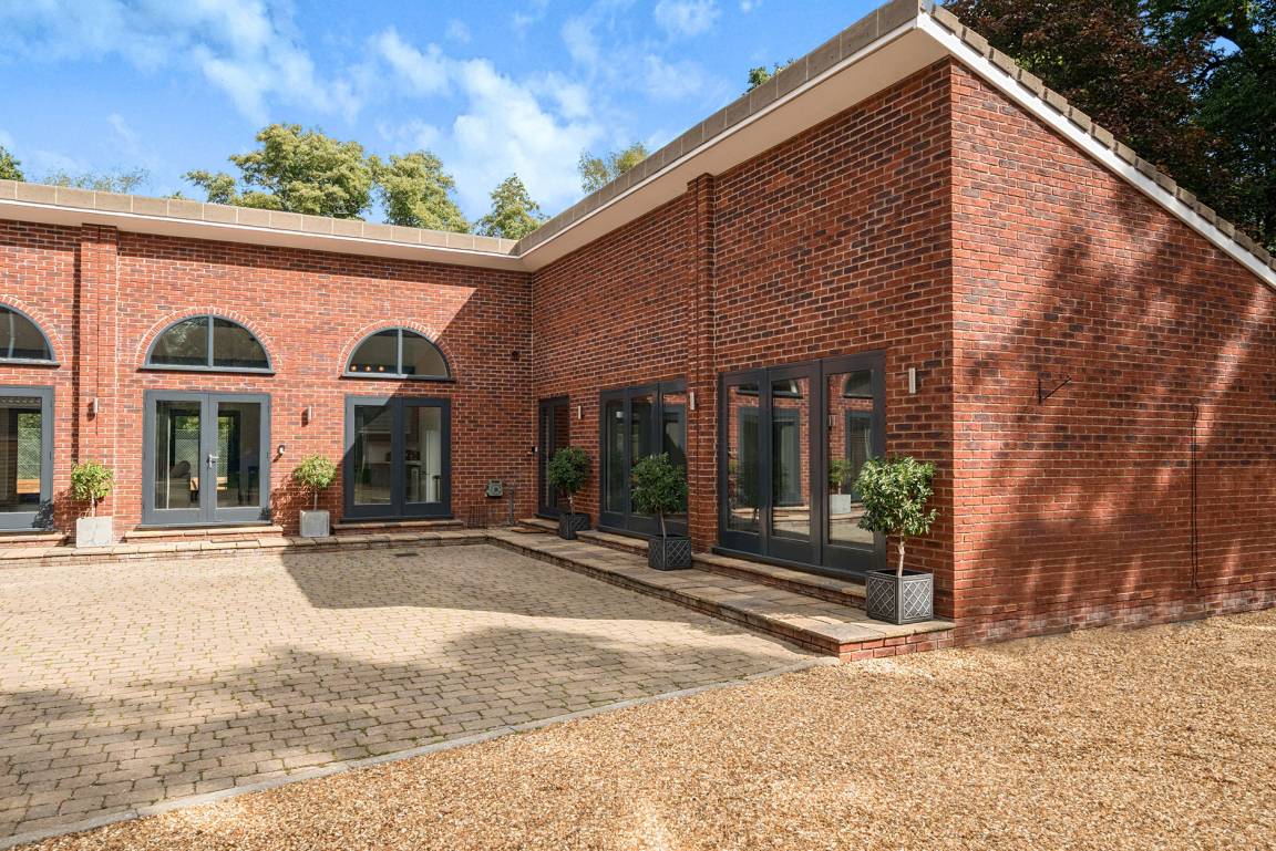 Cottage ∙ 2 Bedrooms ∙ 6 Guests - Wimborne Minster