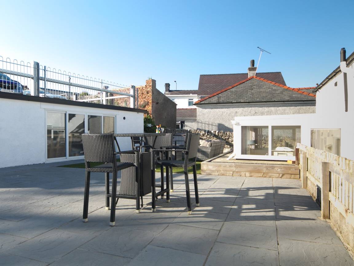 111 M² Casa ∙ 3 Habitaciones ∙ 6 Huéspedes - Benllech