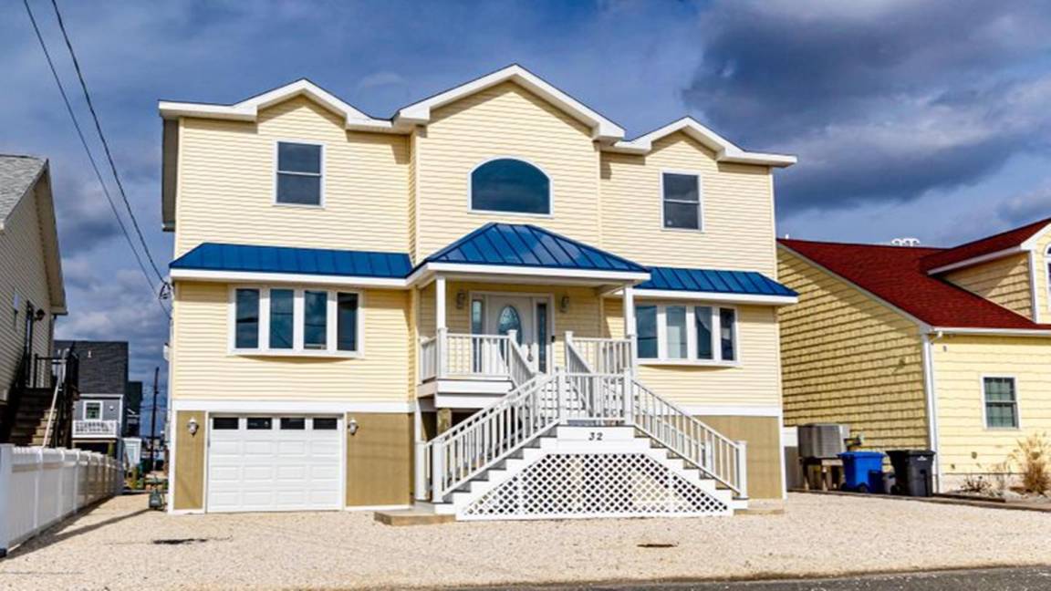 House ∙ 5 Bedrooms ∙ 10 Guests - Long Beach Island, NJ