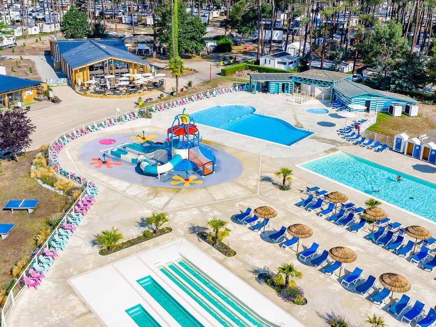 Caravan ∙ 2 Bedrooms ∙ 8 Guests - Contis-Plage