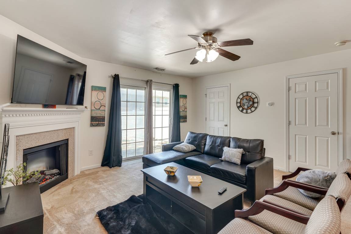 146 M² Apartment ∙ 3 Bedrooms ∙ 6 Guests - Clayton, NC