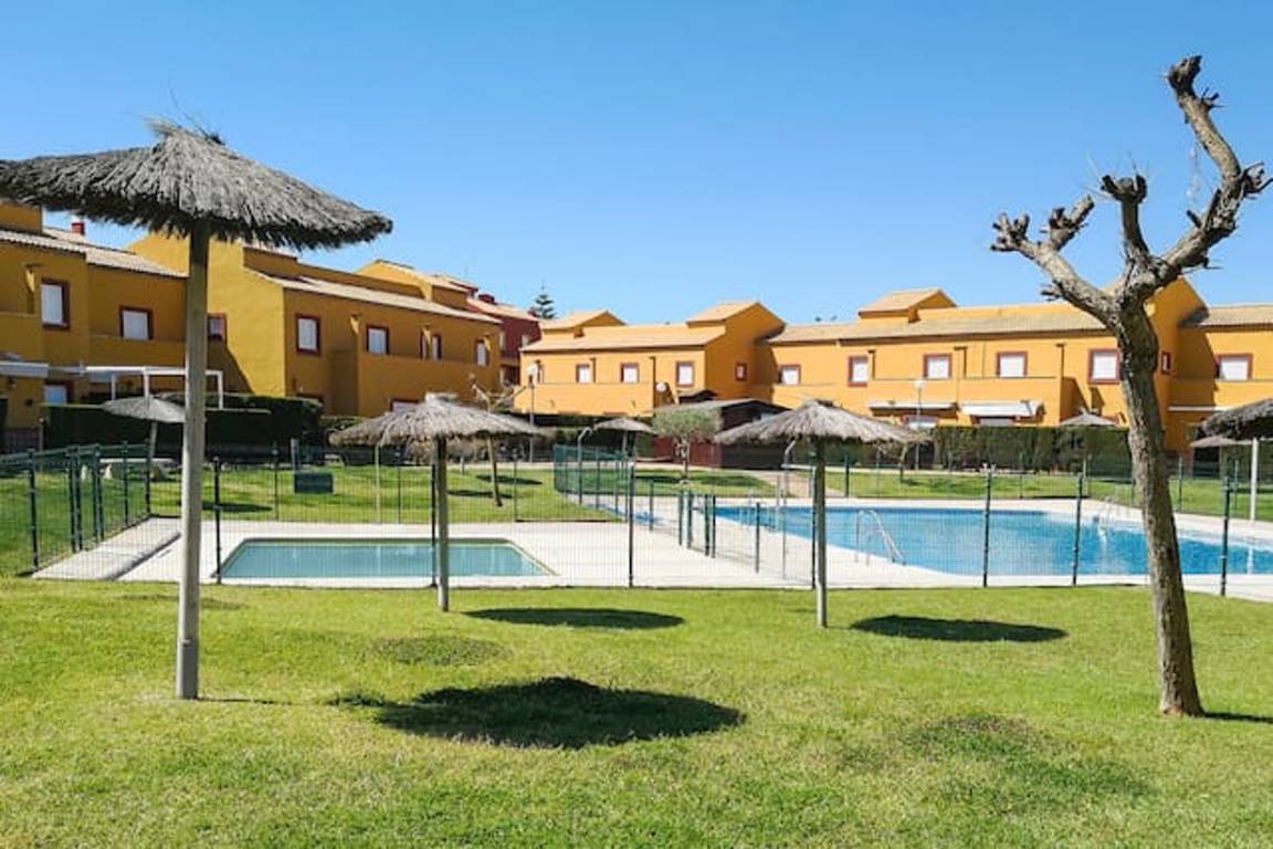 100 M² Maison De Vacances ∙ 3 Chambres ∙ 6 Personnes - Chipiona