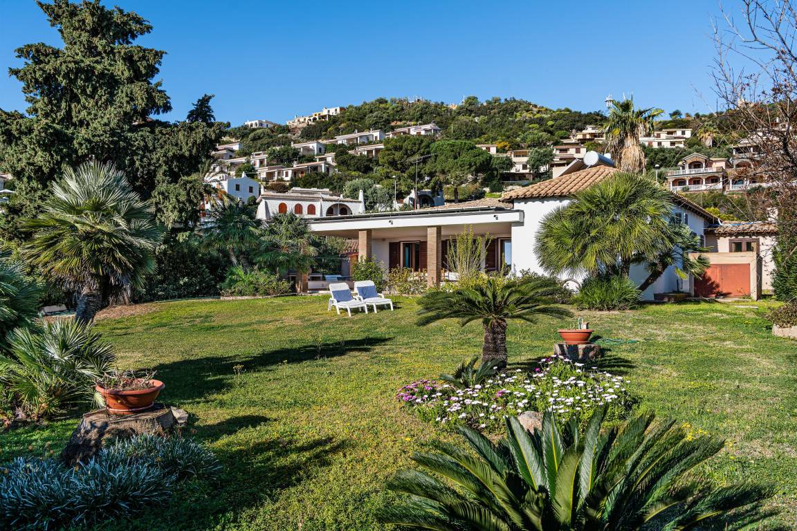 200 M² Villa ∙ 3 Bedrooms ∙ 6 Guests - Costa Rei