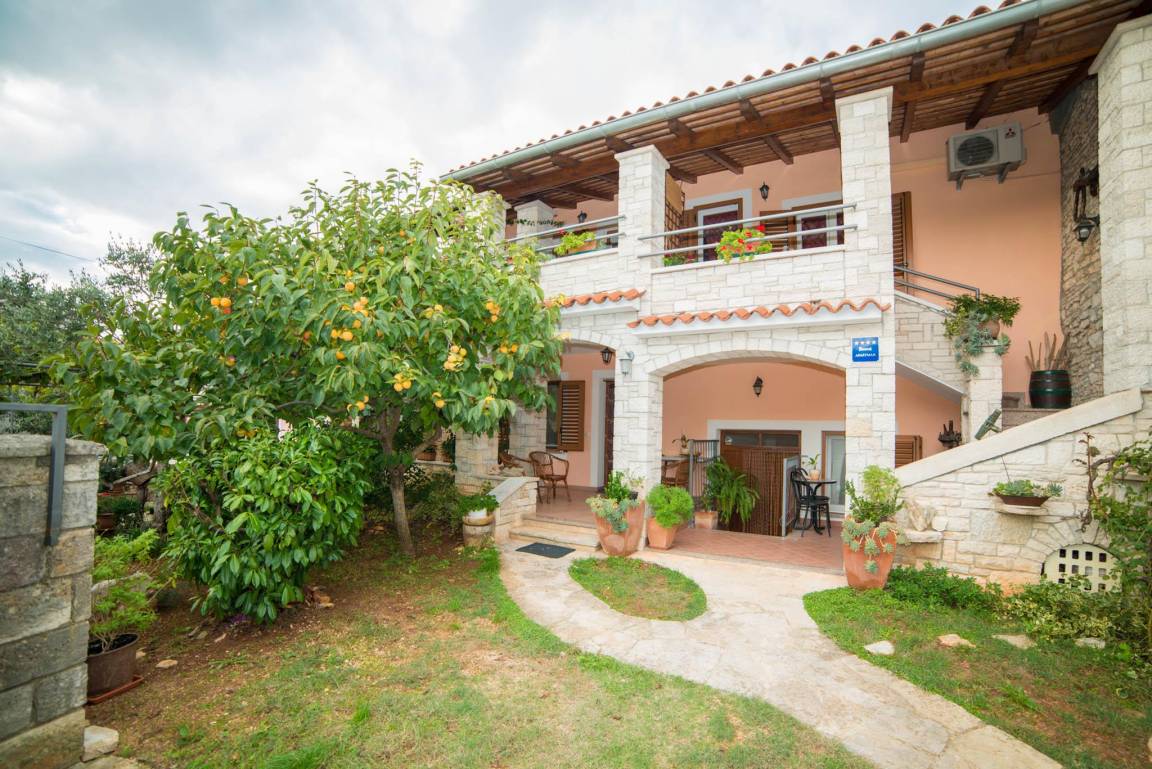 65 M² Appartement ∙ 2 Slaapkamers ∙ 4 Gasten - Peroj