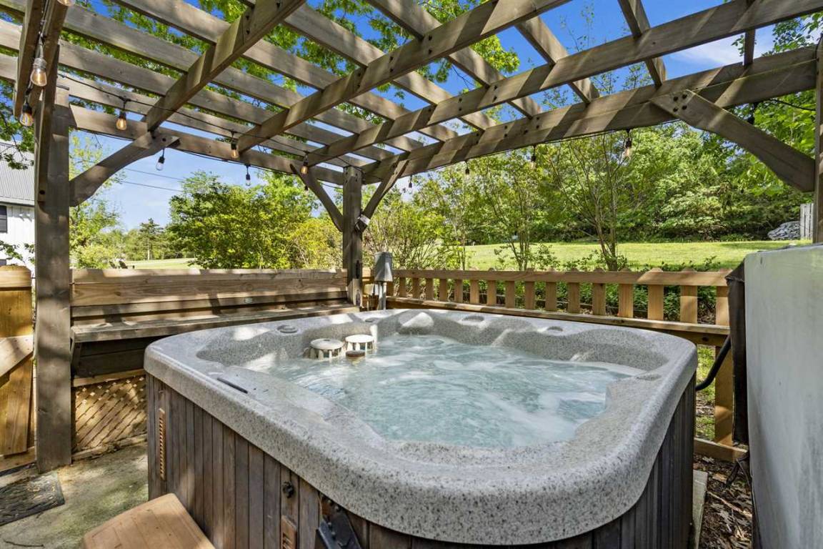 47 M² Cabin ∙ 1 Bedroom ∙ 4 Guests - Omaha, AR