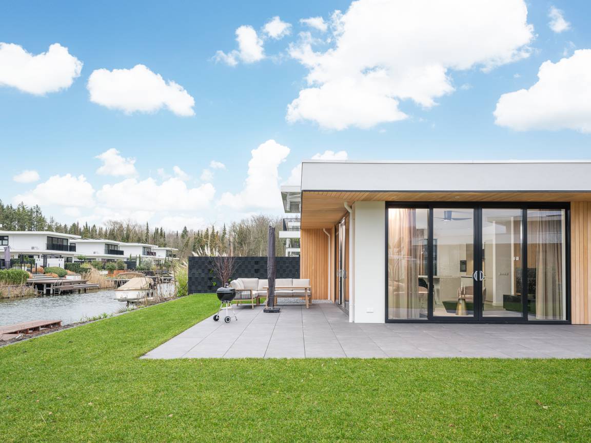 Bungalow ∙ 2 Slaapkamers ∙ 4 Gasten - Flevoland