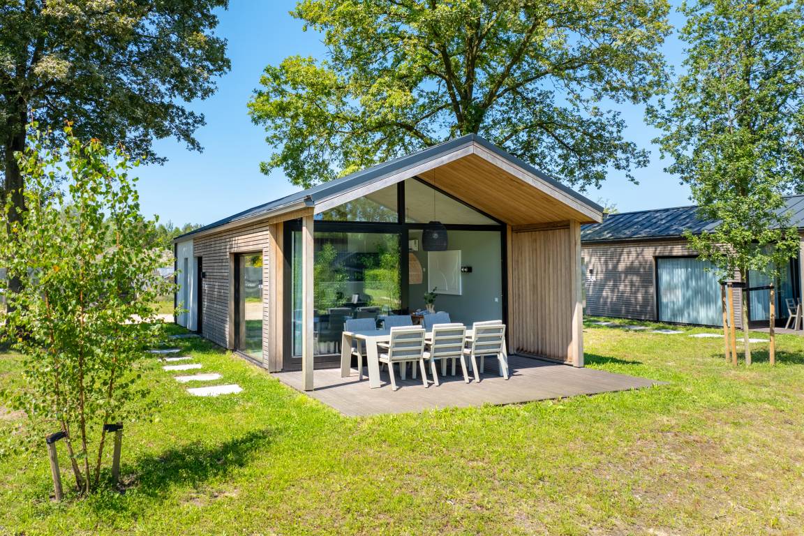 64 M² Bungalow ∙ 2 Bedrooms ∙ 4 Guests - Oisterwijk