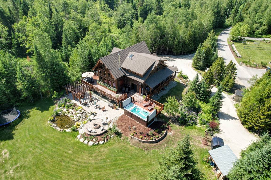 232 M² Cabin ∙ 5 Bedrooms ∙ 10 Guests - New Hampshire