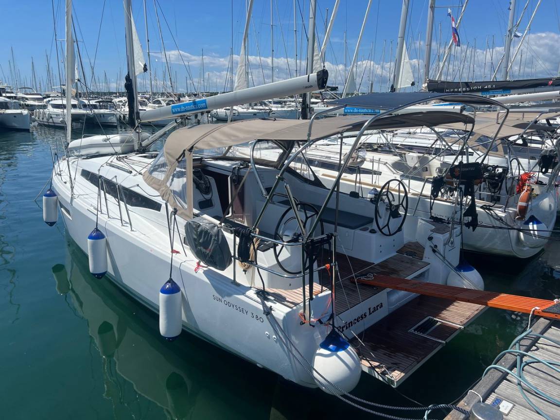 11 M² Casa Flotante ∙ 2 Habitaciones ∙ 4 Huéspedes - Krk
