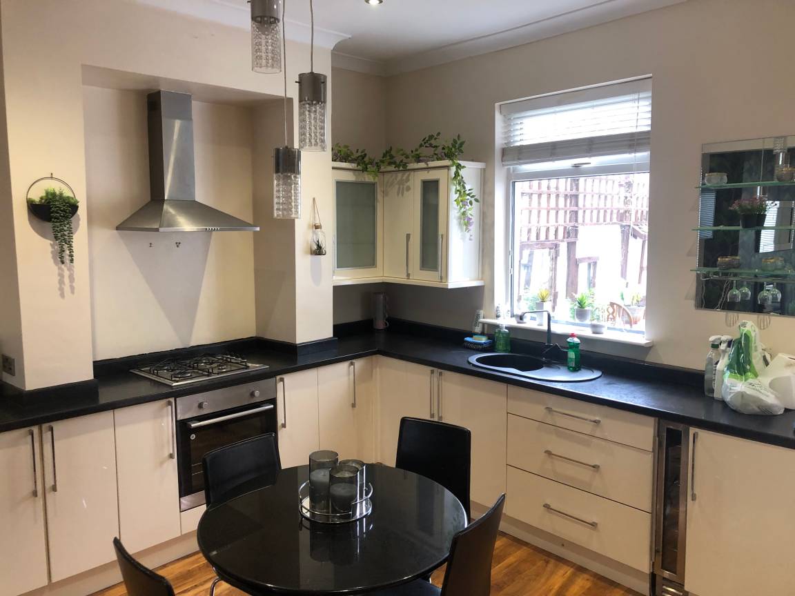 110 M² House ∙ 3 Bedrooms ∙ 5 Guests - Darlington