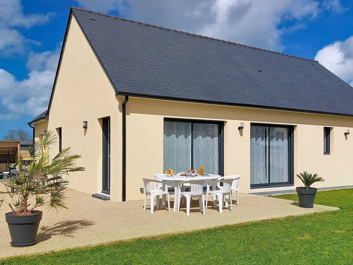 90 M² Maison De Vacances ∙ 2 Chambres ∙ 4 Personnes - Plouescat