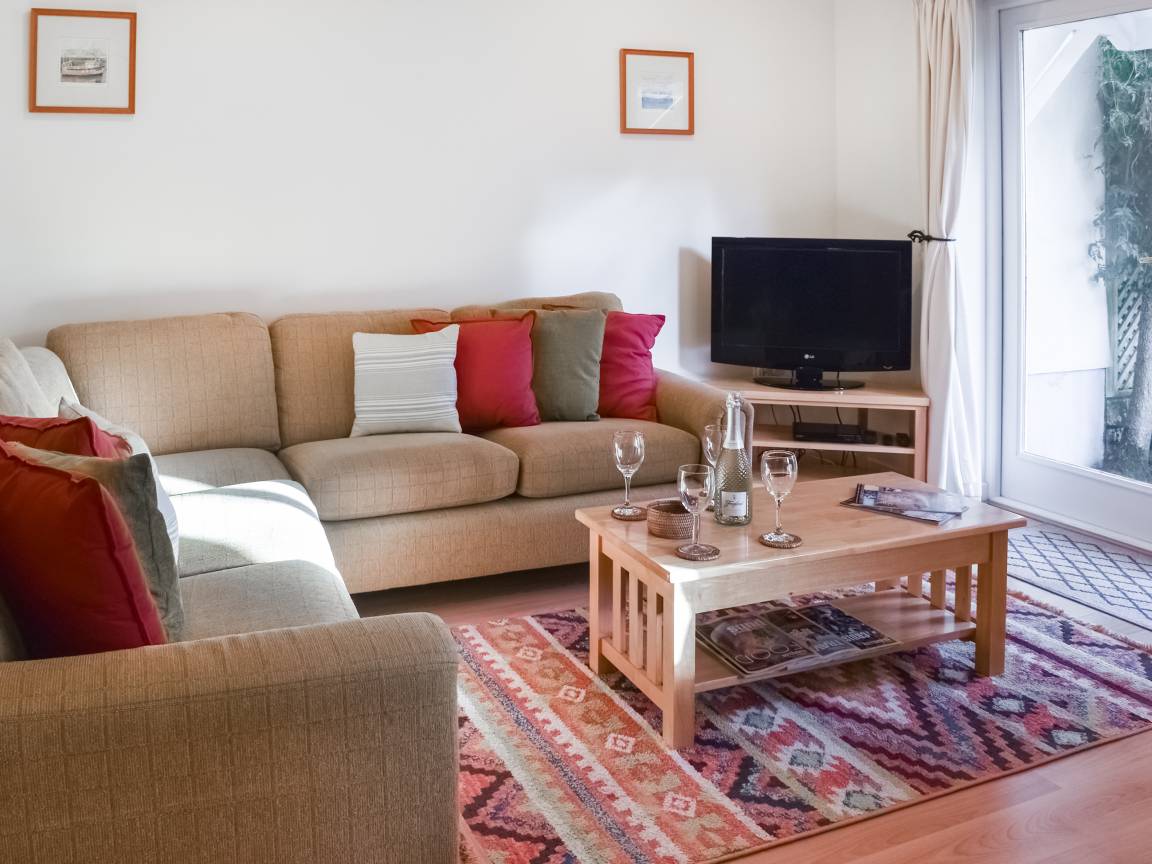 Cottage ∙ 3 Bedrooms ∙ 6 Guests - Falmouth