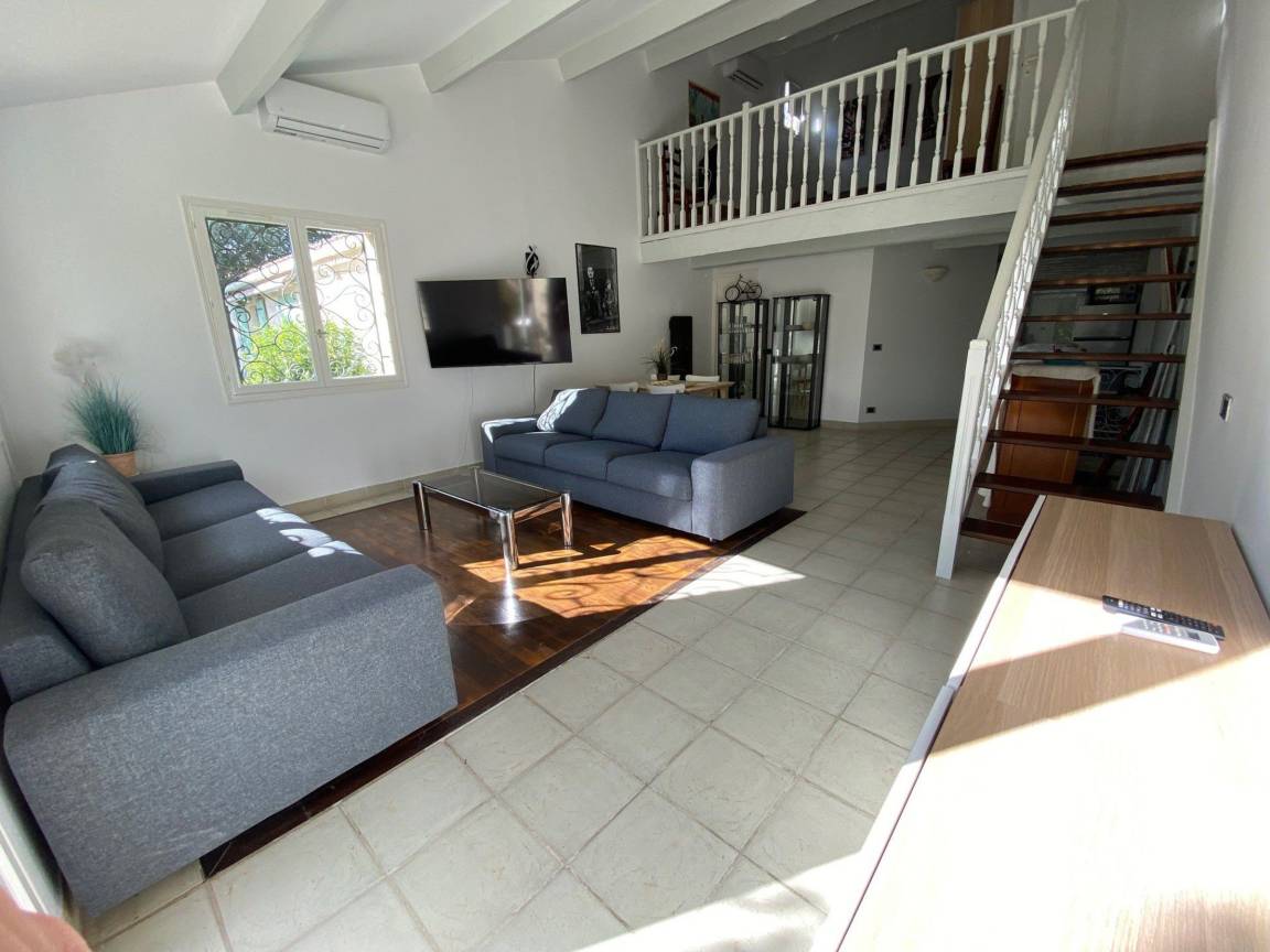 56 M² Huis ∙ 1 Slaapkamer ∙ 3 Gasten - Balaruc-les-Bains