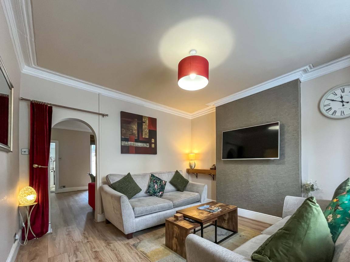 Apartment ∙ 2 Bedrooms ∙ 4 Guests - Llandudno