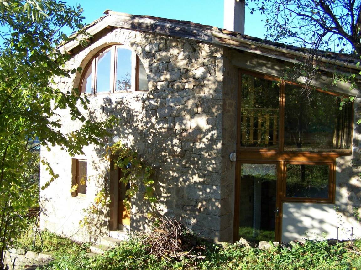 98 M² Mökki ∙ 3 Makuuhuonetta ∙ 8 Vierasta - Ardèche