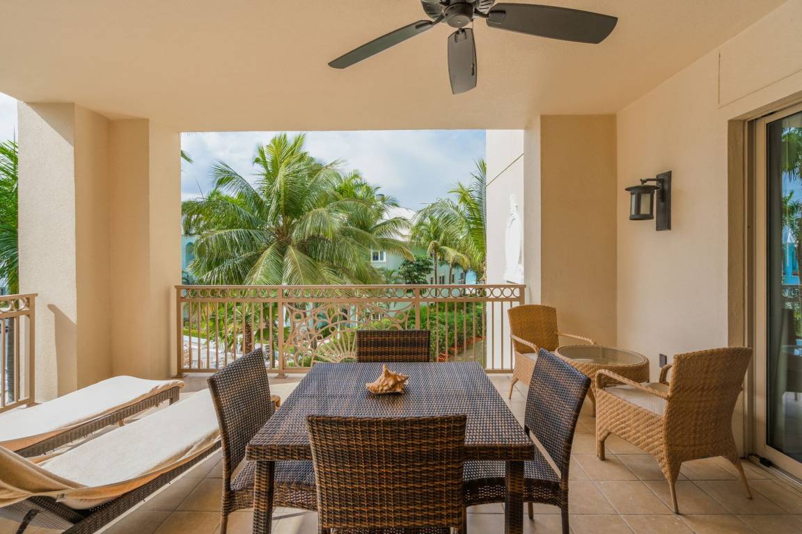 288 M² Apartment ∙ 3 Bedrooms ∙ 8 Guests - West Bay