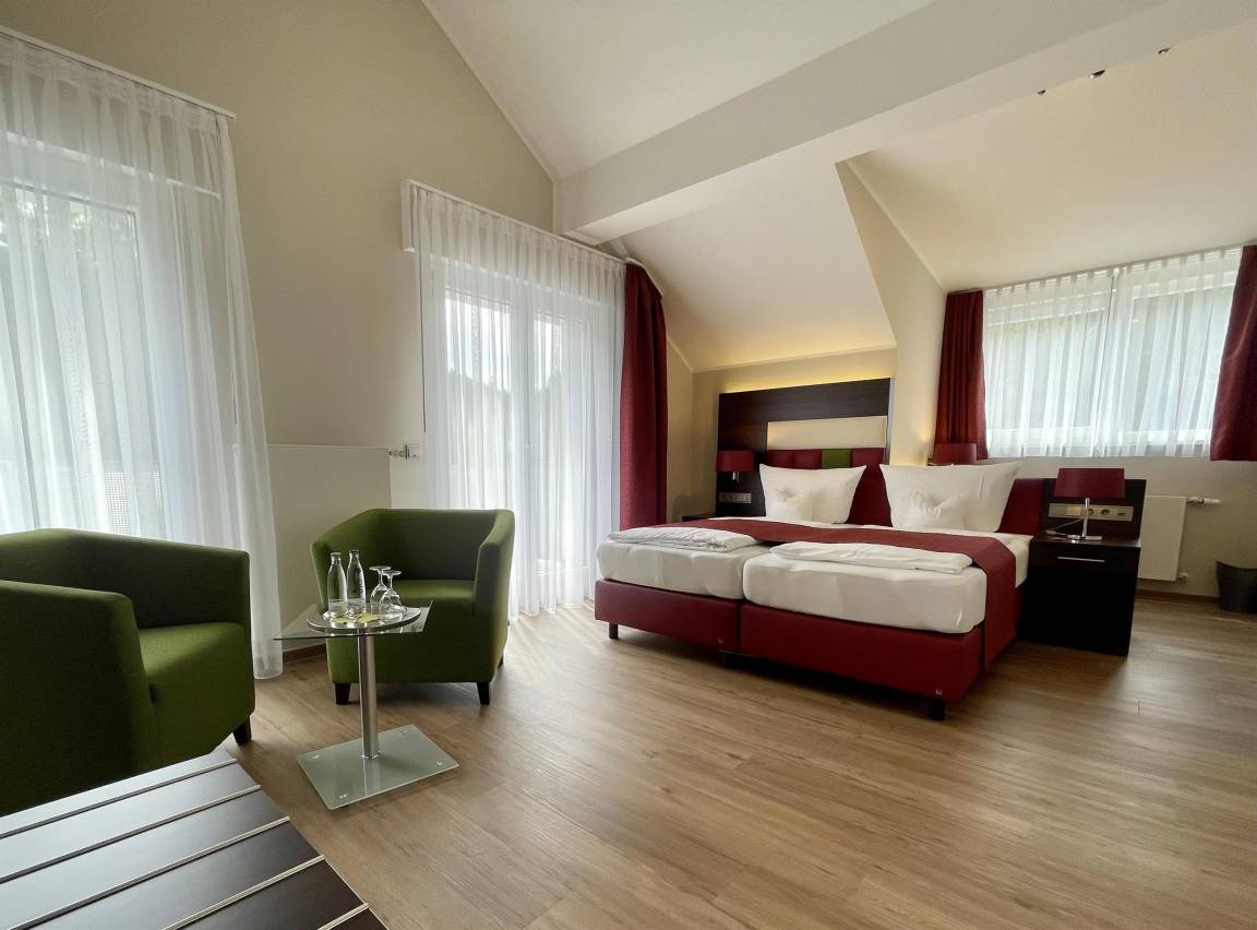 24 M² Hotel ∙ 1 Bedroom ∙ 3 Guests - Neuwied