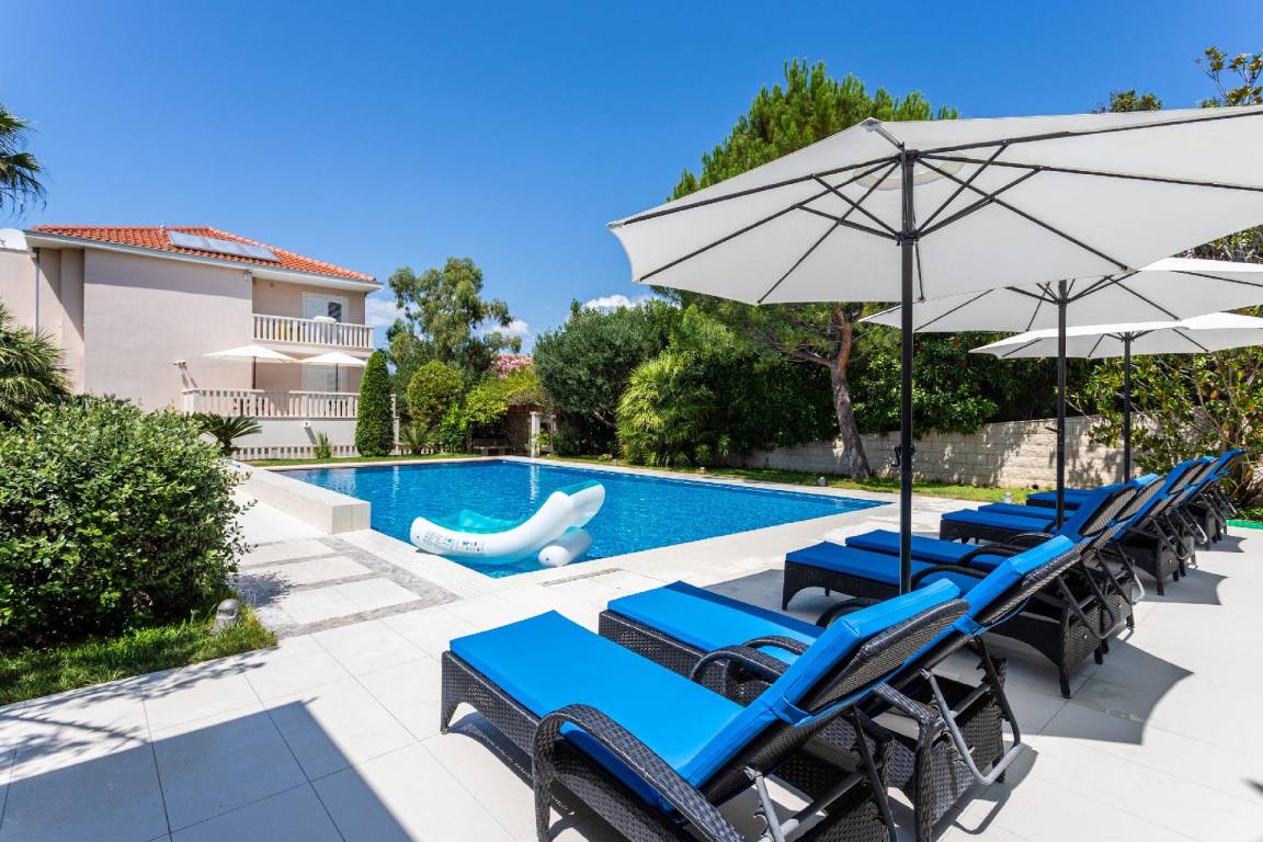 56 M² Ferienwohnung ∙ 2 Schlafzimmer ∙ 3 Gäste - Brač