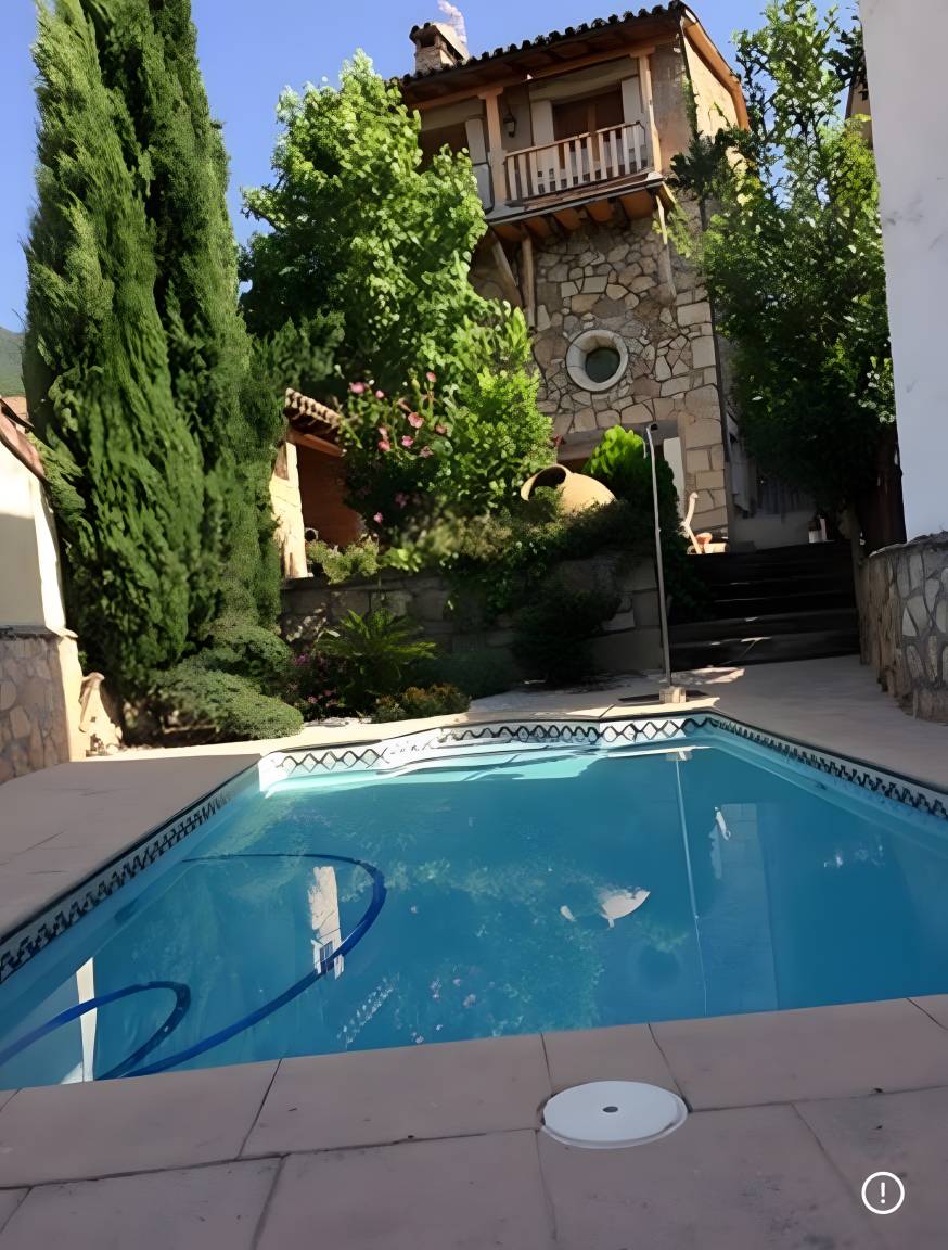222 M² Chalet ∙ 6 Habitaciones ∙ 14 Huéspedes - Sotillo de la Adrada