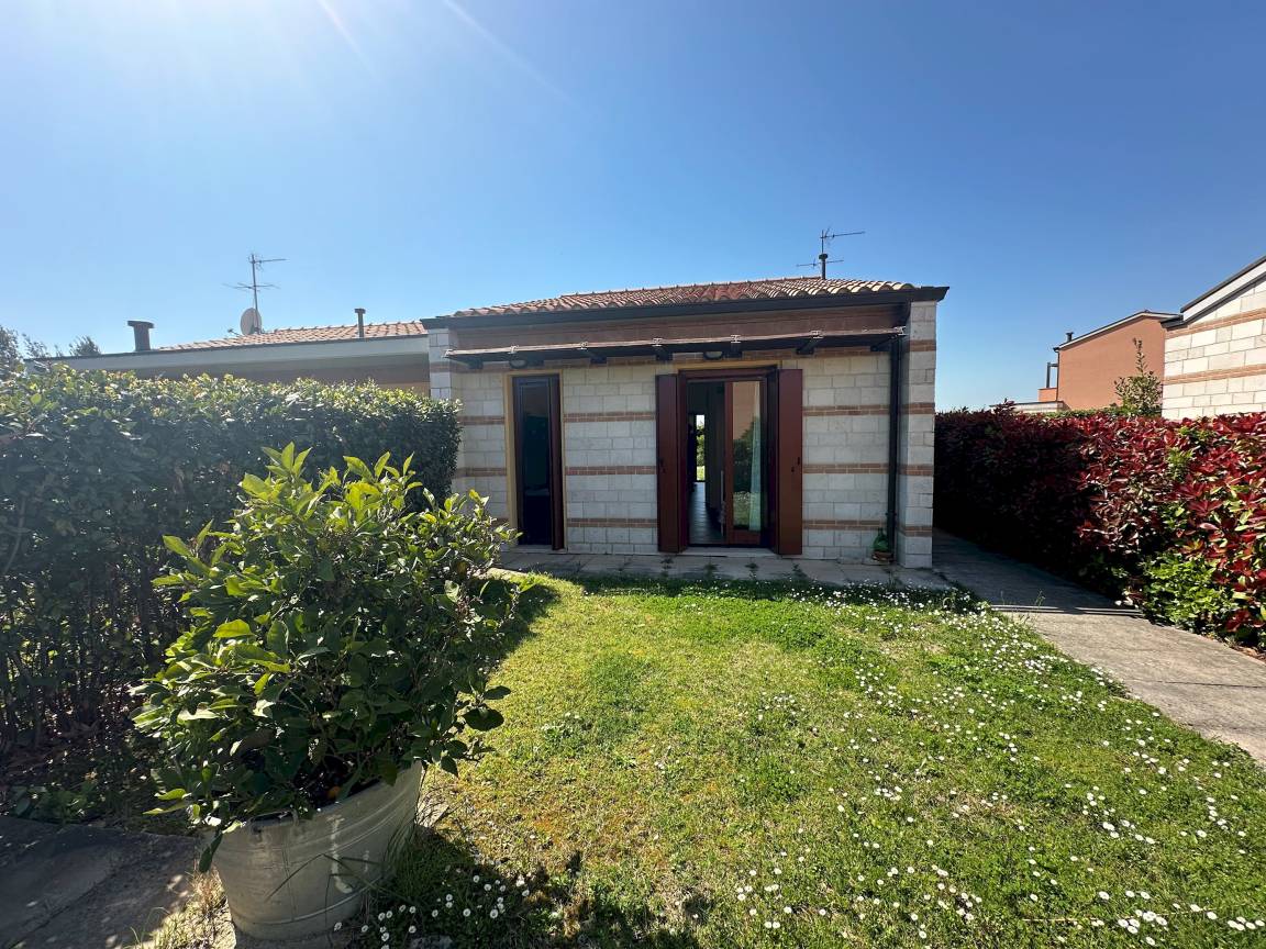 59 M² House ∙ 2 Bedrooms ∙ 3 Guests - Ancona
