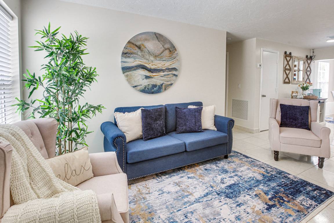 105 M² Talo ∙ 4 Makuuhuonetta ∙ 9 Vierasta - West Palm Beach, FL