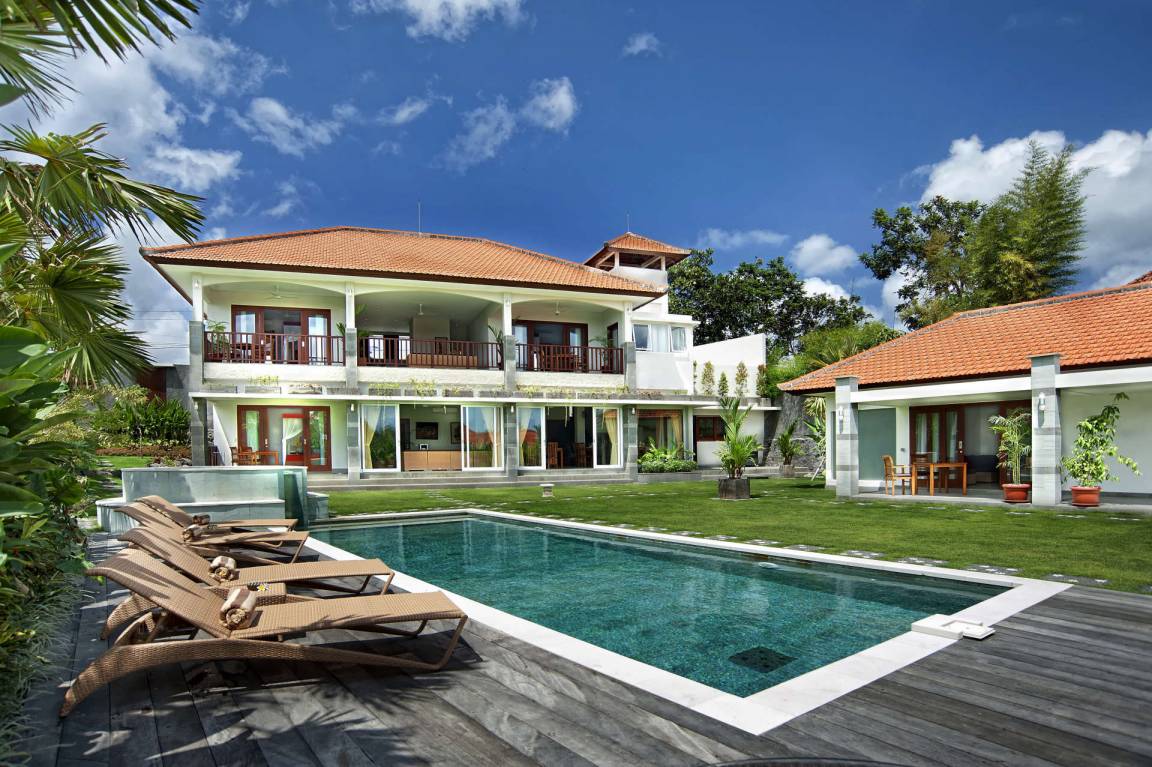 650 M² Villa ∙ 5 Bedrooms ∙ 10 Guests - Canggu