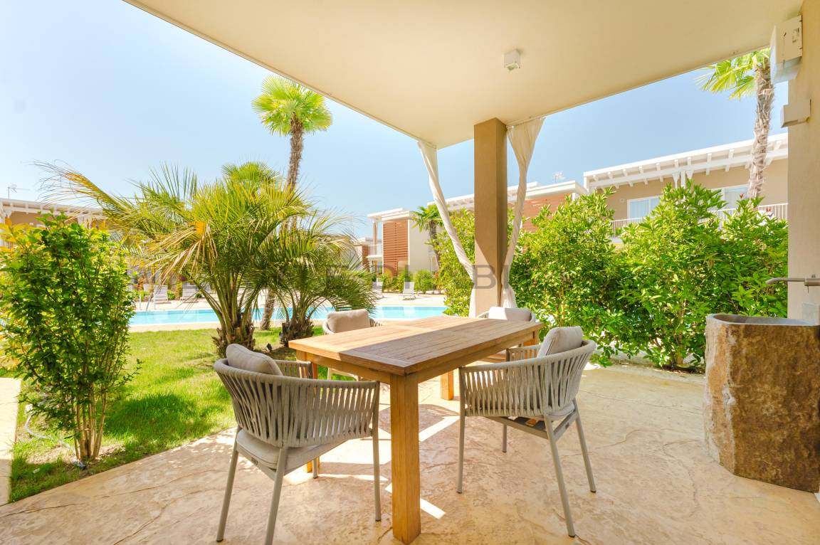 65 M² Huoneisto ∙ 2 Makuuhuonetta ∙ 4 Vierasta - Jesolo