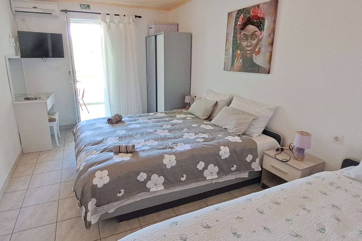 23 M² Ferienwohnung ∙ 1 Schlafzimmer ∙ 2 Gäste - Drvenik