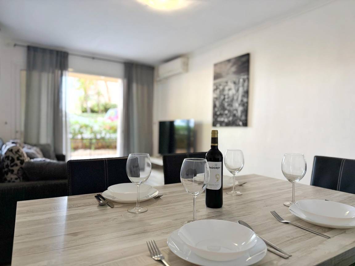 61 M² Apartamento ∙ 4 Quartos ∙ 7 Hóspedes - Reus